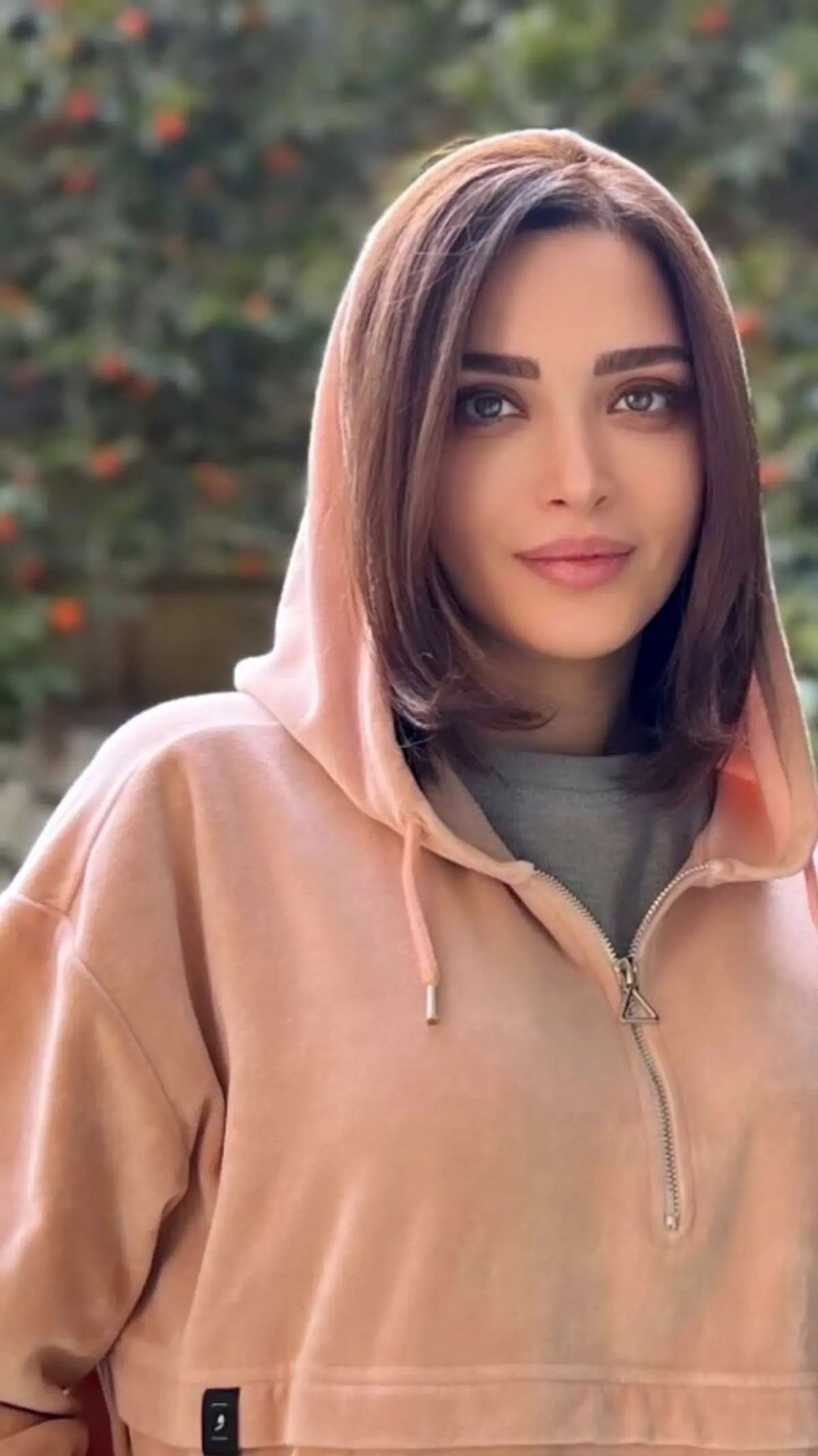 عکس استوری جدید بهنوش طباطبایی با چهره و استایل جدید